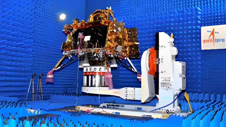 ISRO Successfully Conducts EMI Test for the Chandrayan-3 Lander ...