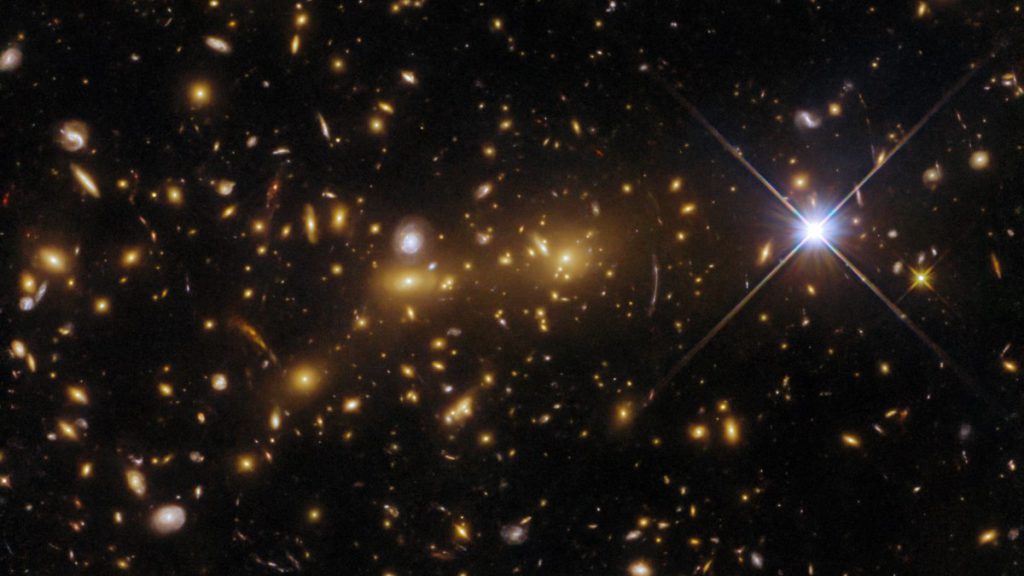 Hubble Telescope Captures Dazzling Photo of Galaxy Hosting Recent ...