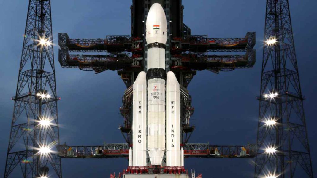 From Earth to Moon: A Complete Briefing on Chandrayaan-3 ...